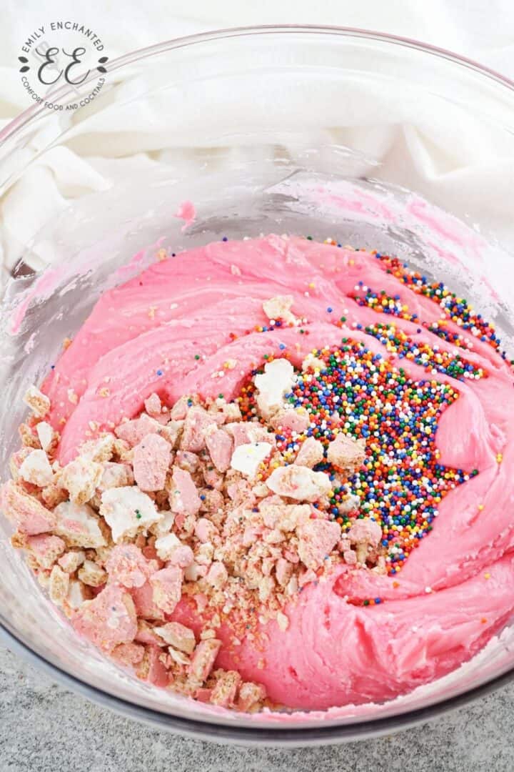 Sweet Circus Animal Cookie Fudge Recipe with Sprinkles