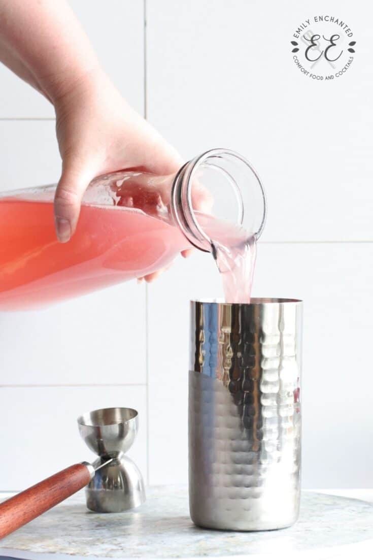 Raspberry Lemon Drop (Raspberry Vodka Cocktail with Lemonade)