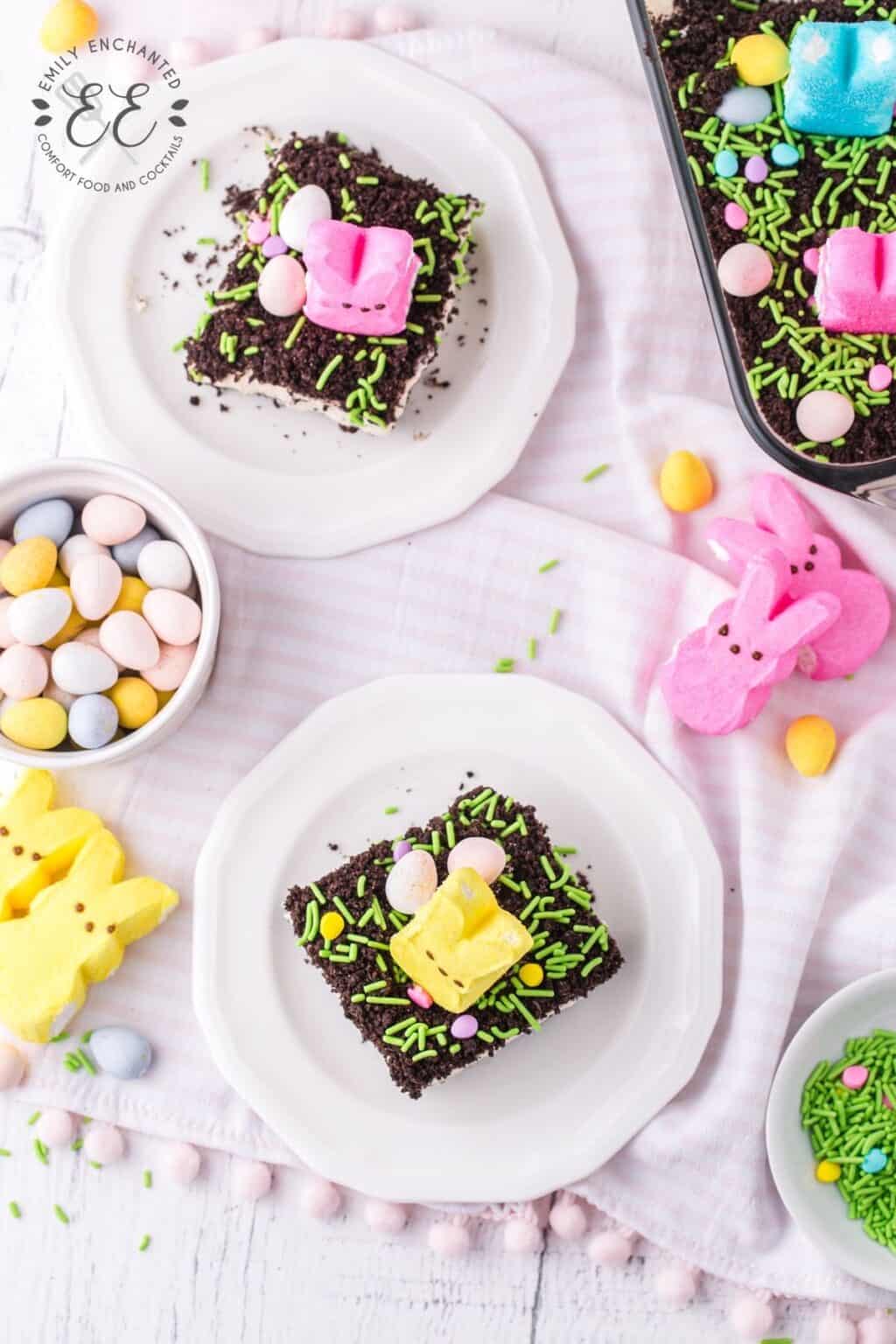 Easter Dirt Cake with Peeps (No Bake Easter Dessert)