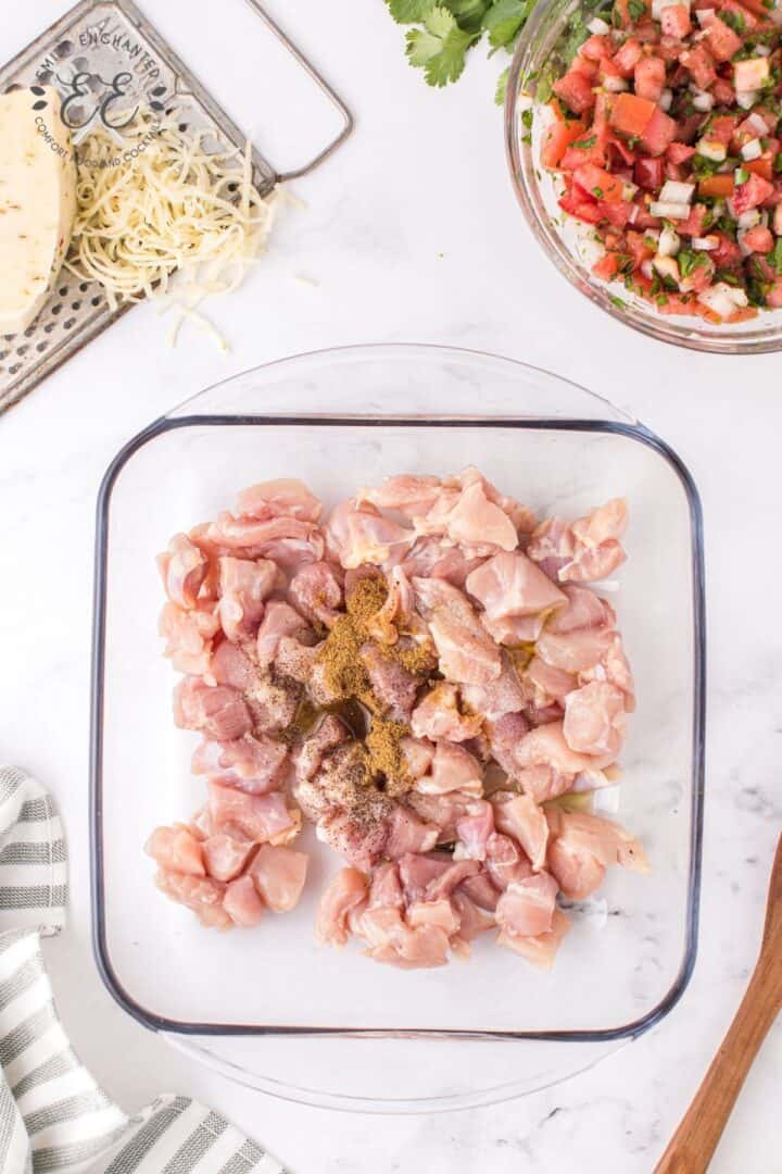 Salsa Fresca Chicken Bake (Mexican Chicken with Pico de Gallo)