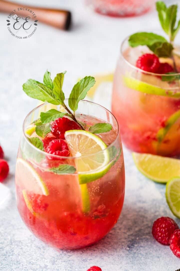 The Most Refreshing Raspberry Mojito Perfect for Summer