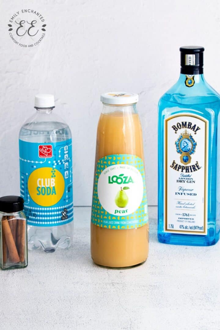 Spiced Pear Gin Fizz - The Perfect Autumn Cocktail