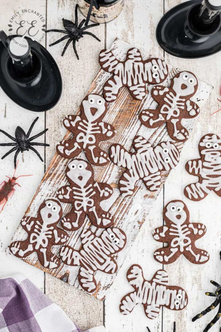 The Best Halloween Skeleton Cookies and Mummy Cookies