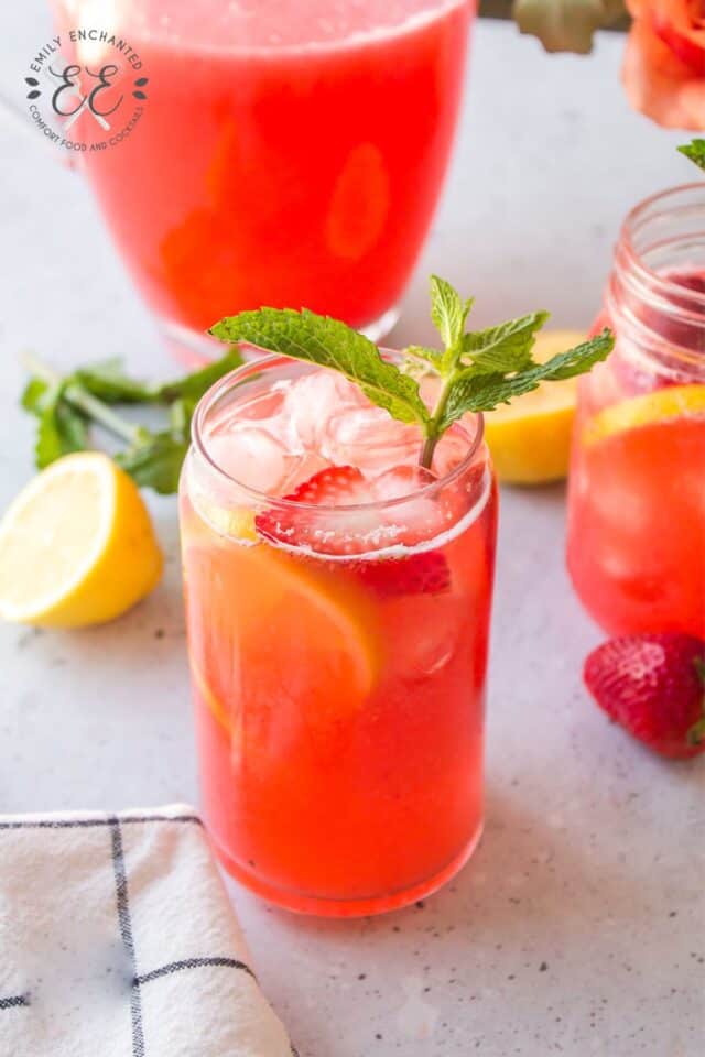 The Most Refreshing Mint Strawberry Lemonade Summer Drink