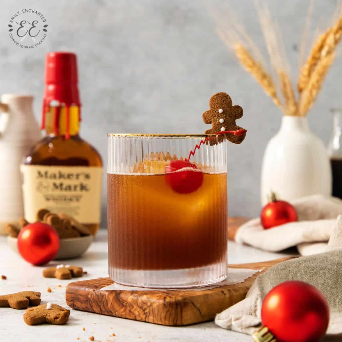 The Perfect Gingerbread Old Fashioned for Christmas