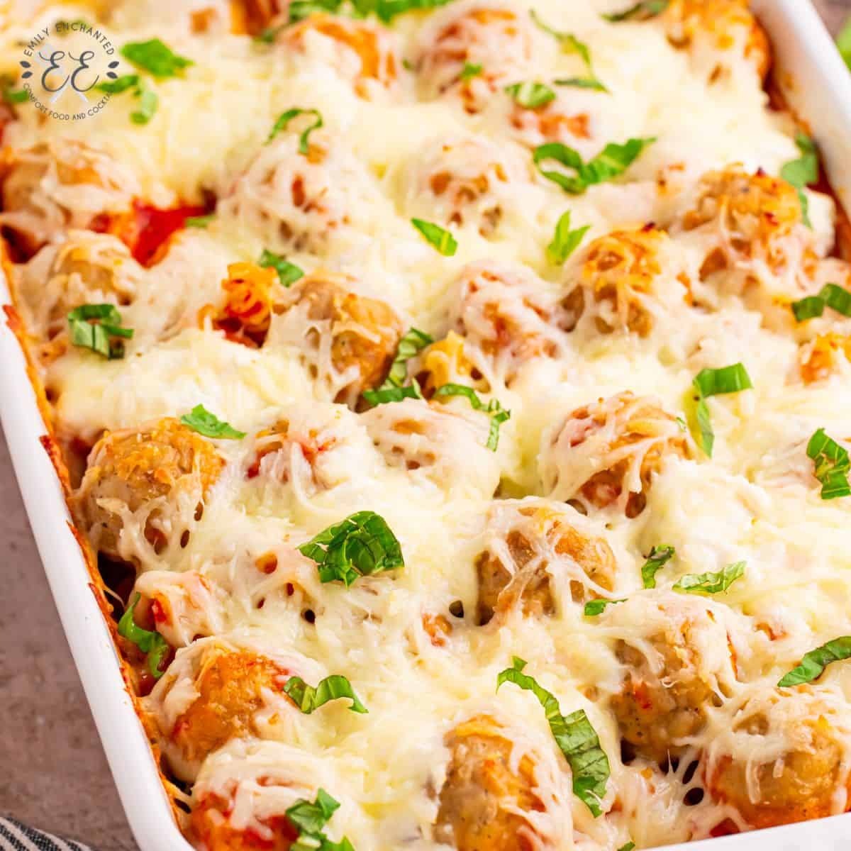 Easy Cheesy Chicken Broccoli Rice Casserole