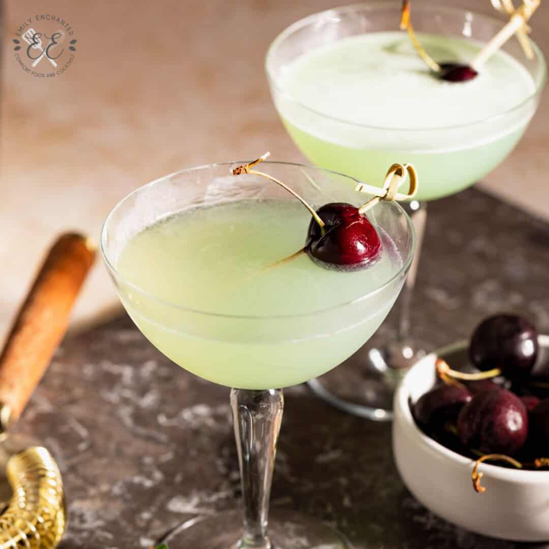 The Best Lavender Lemon Lime Vodka Cocktail Recipe